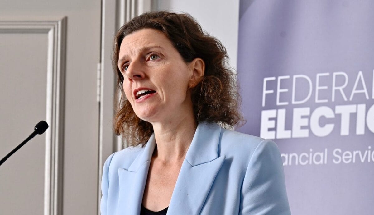 Teal independent backs DBFO, CSLR changes - Professional Planner