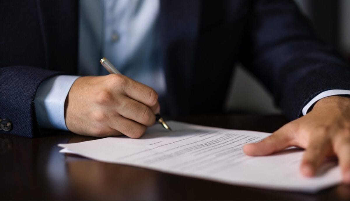 ASIC bans licensee tied to failed Shield, First Guardian master funds ...