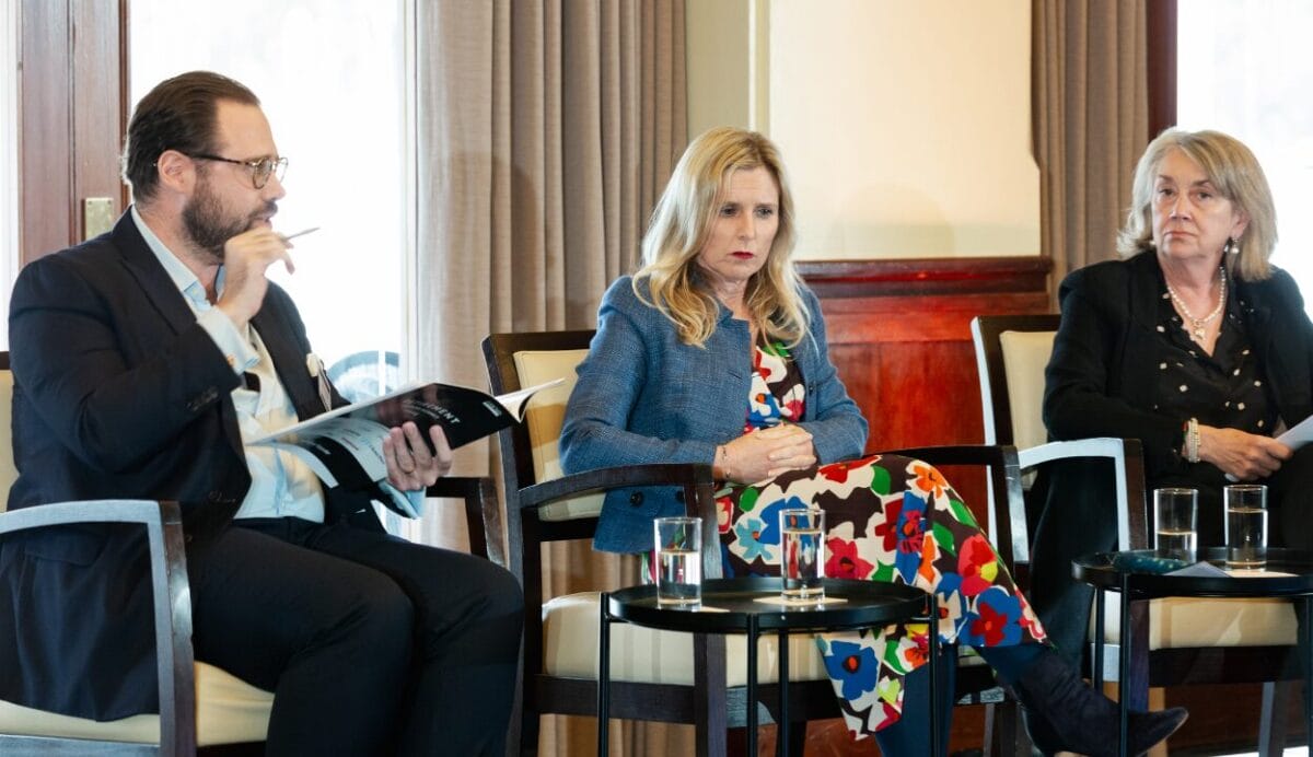 ASIC, APRA reject ‘computer says no’ compliance culture - Professional ...