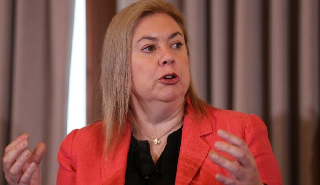 ASIC bans licensee tied to failed Shield, First Guardian master funds ...