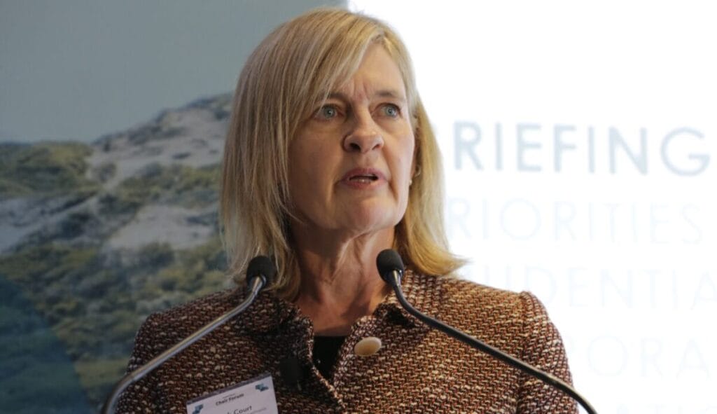 ASIC walks back the scale of adviser probe in Shield, First Guardian ...